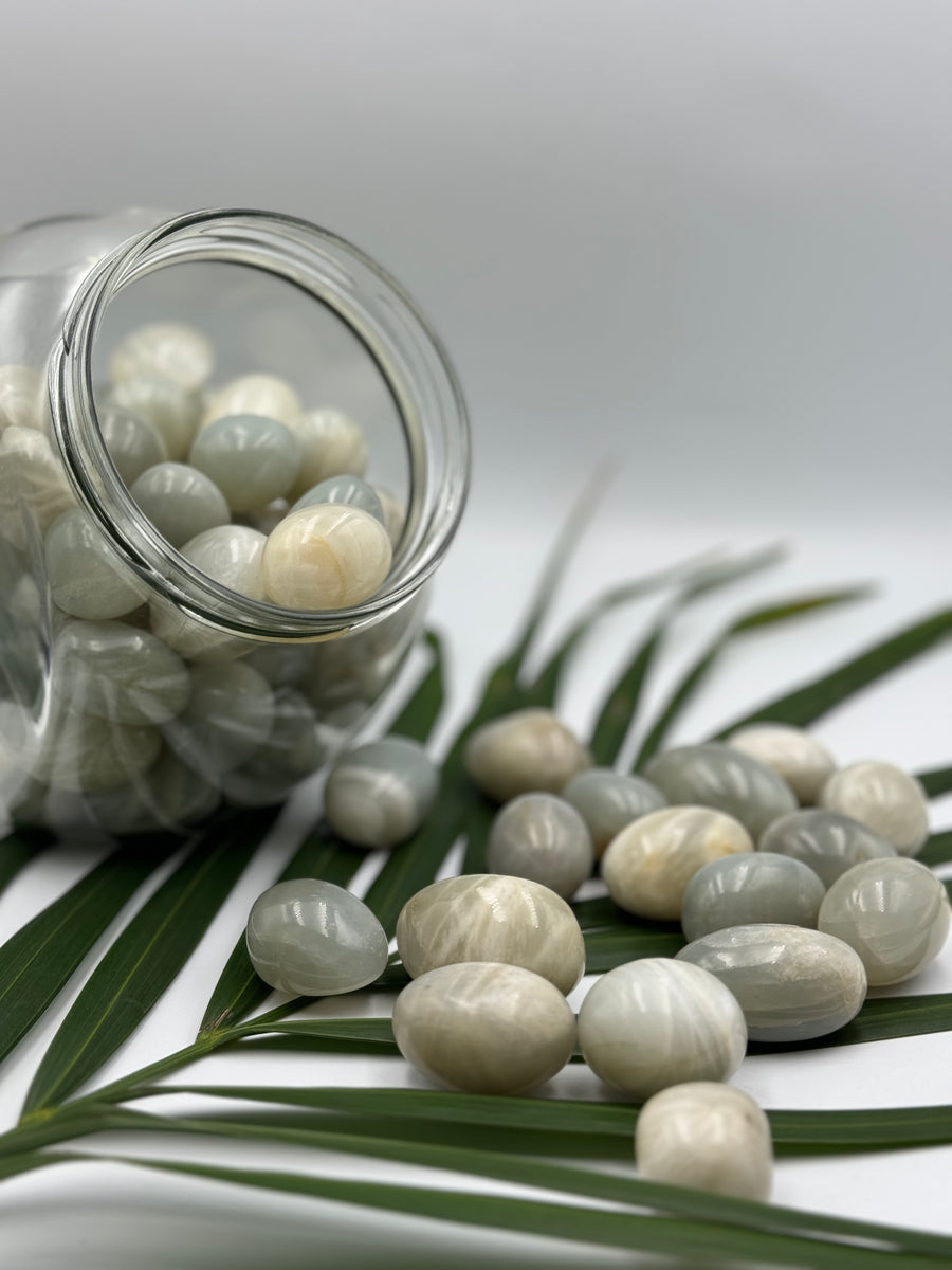 Grüner Mondstein Trommelstein – awaker